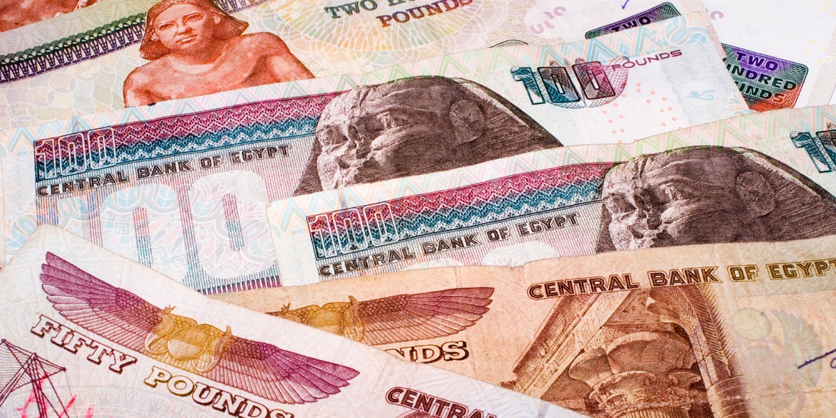 Egipt waluta: jakie pieniądze zabrać na wyjazd do Egiptu? - Podróże