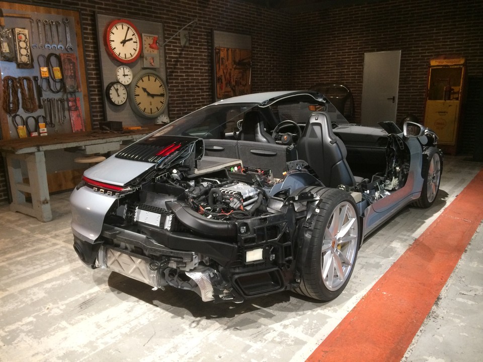 Jak jeździ nowe Porsche 911 Carrera 4S? | TEST