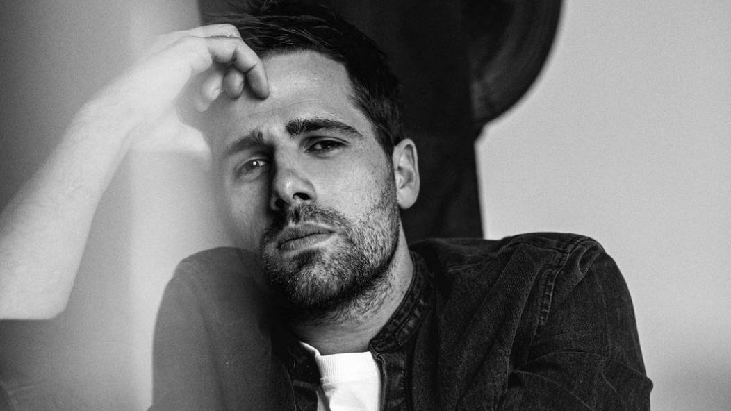 Herec Filip Šebesta zo seriálu Dunaj bude už dnes online odpovedať na ...