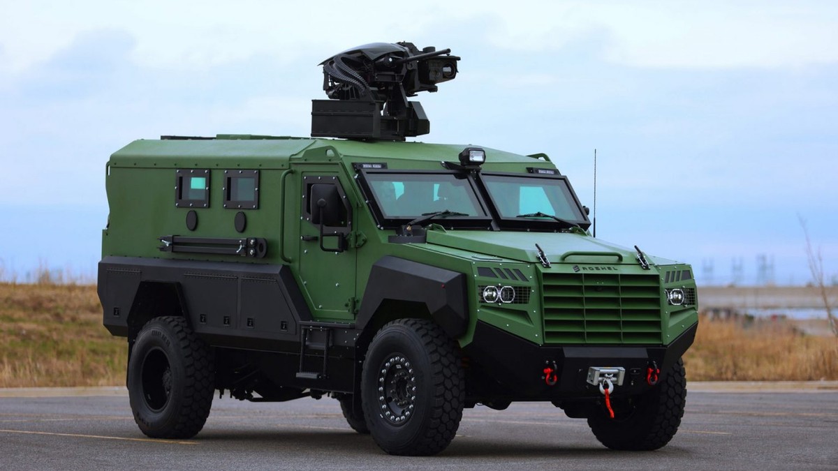 Kanadyjczycy uczą się na błędach z Ukrainy. Stworzyli potężny pojazd Senator MRAP