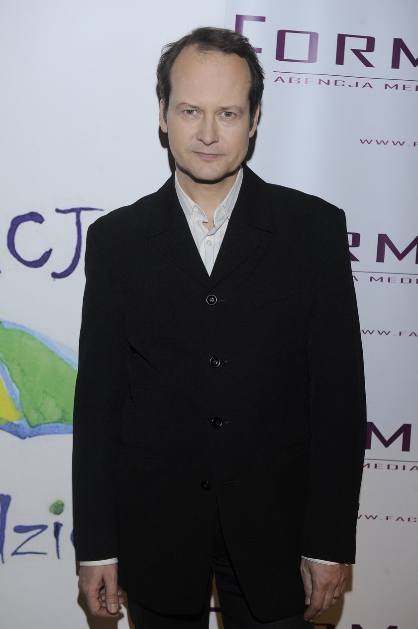 Bończyk z nową żoną w teatrze