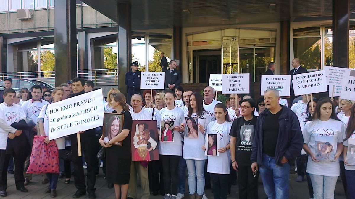 PROTEST zbog presude ubici Stele Gundelj: Pravda za Stelu! - Blic