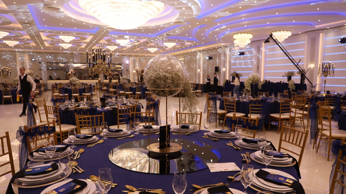 Gala slavlje 18. rođendana sina Borka Radivojevića: Od luksuzne sale ...