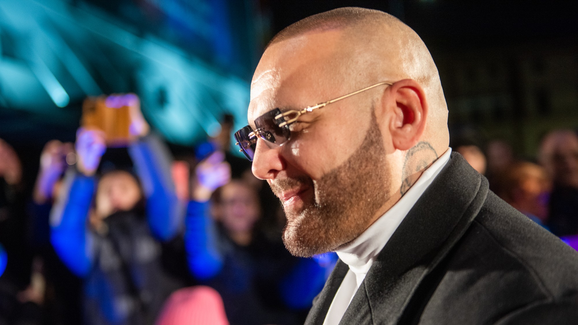 Koľko zarobil Rytmus za film Vojna policajtov? Raper otvorene: Nerobil ...