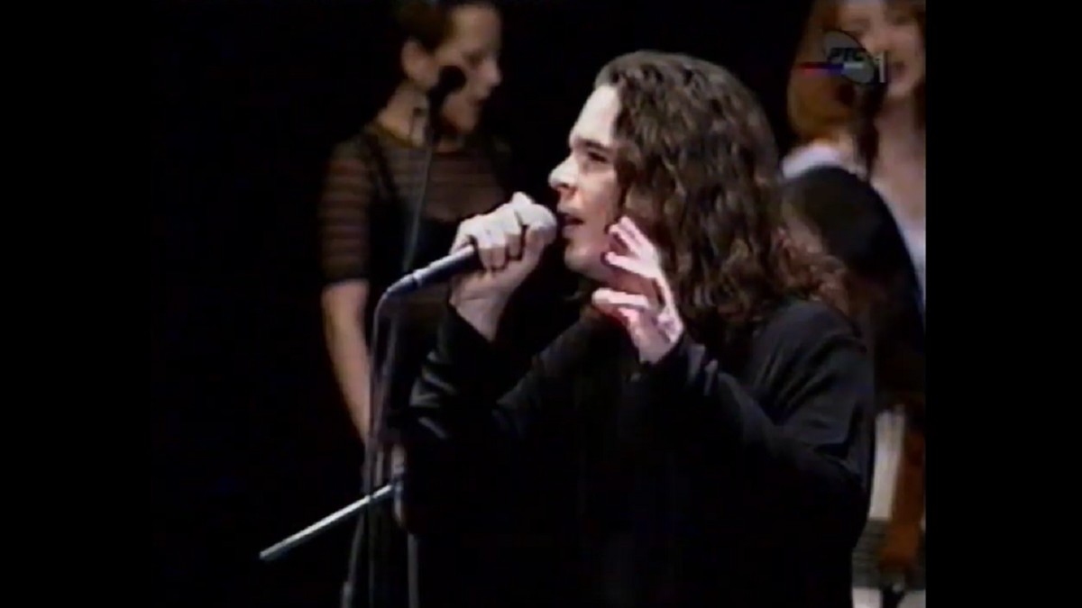 Filip Žmaher o povratku na scenu - Žena.rs