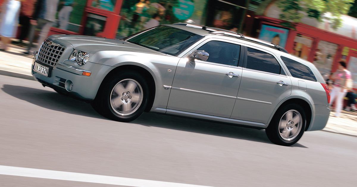 Chrysler 300C Touring 5.7 Hemi - z archiwum Auto Świata