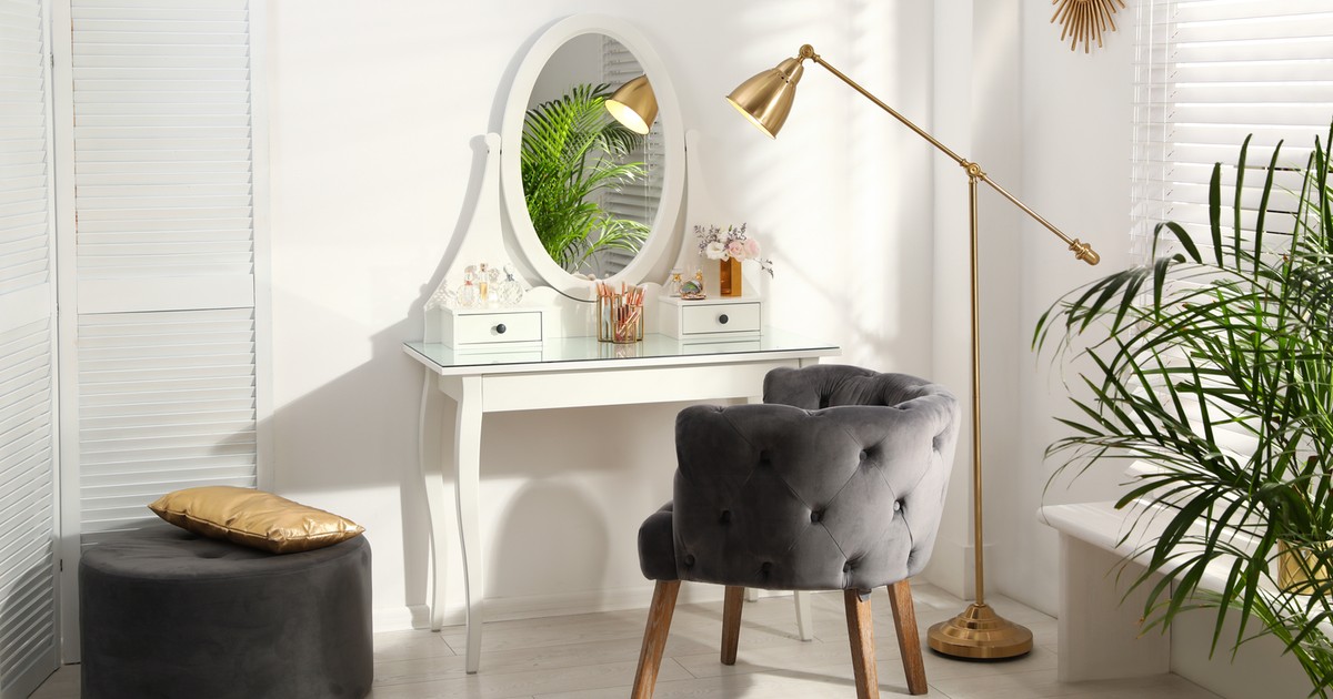 Stylowe toaletki do sypialni, łazienki czy garderoby - Dom