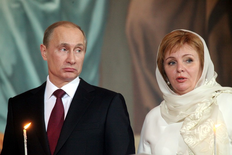 Władimir Putin wymazał żonę z historii Rosji. Ludmiła Aleksandrowna ...