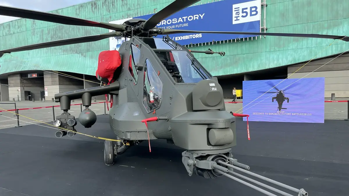 Europa będzie miała swojego Apache'a. Włosi pokazali śmigłowiec AW249