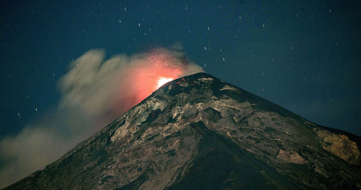 Erupcja najbardziej aktywnego wulkanu Ameryki Środkowej - Podróże