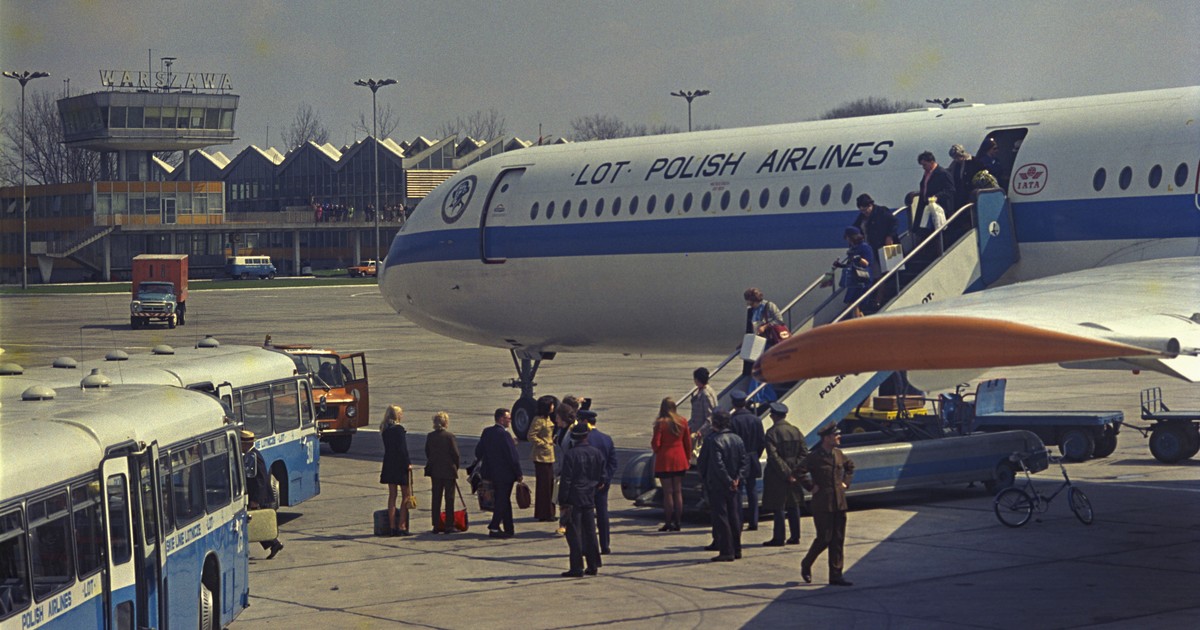 Archiwalna reklama PLL LOT. Jak polskie linie lotnicze reklamowały ...