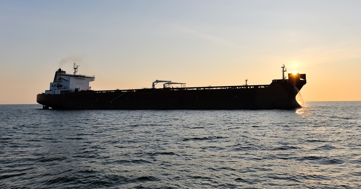 Sankcje nałożone na 30 tankowców. Tak Londyn walczy z rosyjską "flotą ...