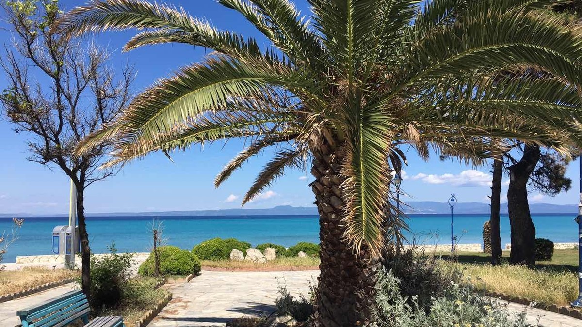 Vlasnik hotela na Halkidikiju tajno snimao goste: Skandal otkriven na ...