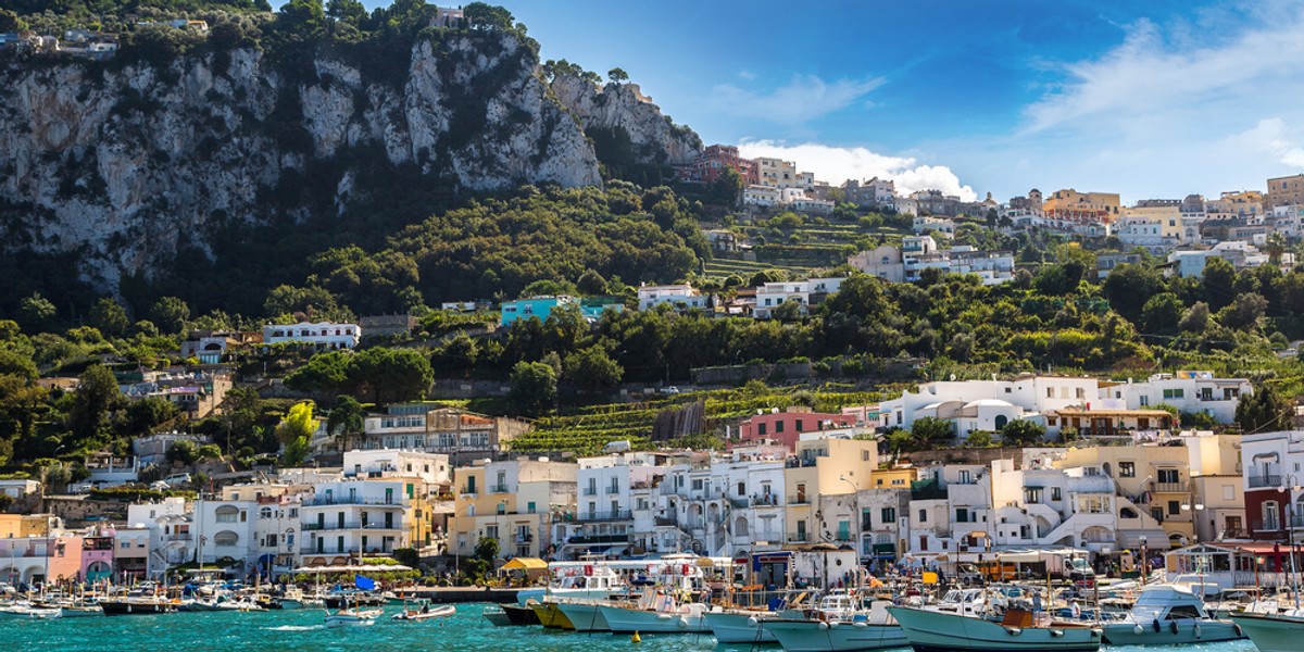 Wyspa Capri pęka w szwach. Włosi wprowadzą limity? - Podróże