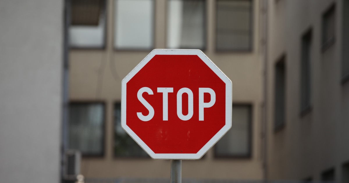 Mnogi vozači u Srbiji ne znaju: Kada nema znaka STOP, ova linija znači ...