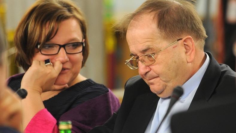 Rydzyk o Grodzkiej: W wieku 56 lat zaczął się robić kobietą - Dziennik.pl