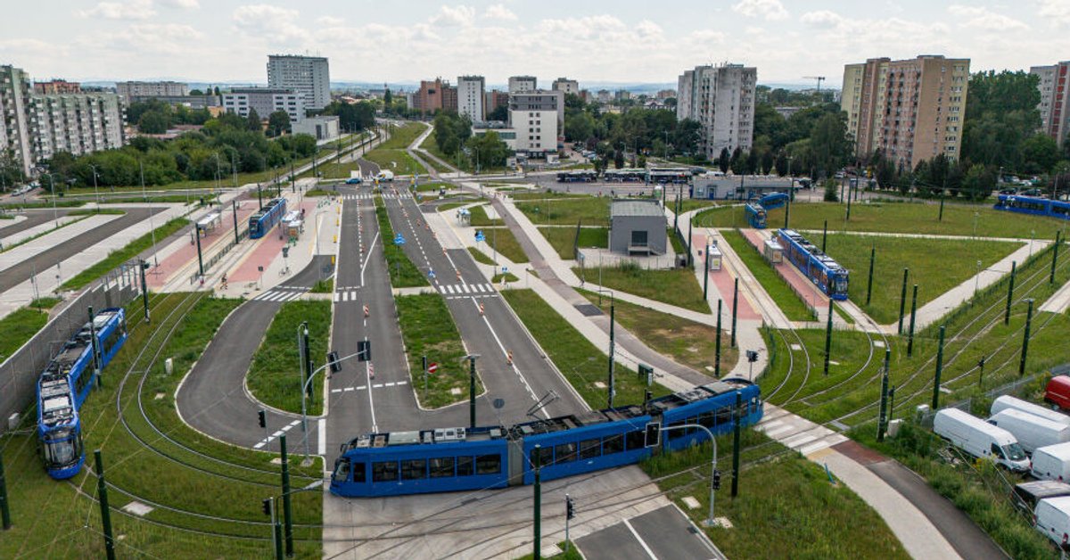 Kraków. Duże zmiany w komunikacji miejskiej po wakacjach - Informacje