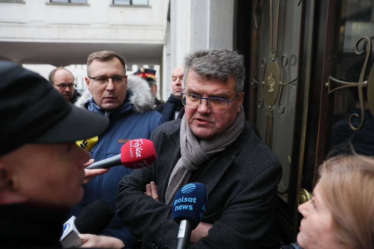 Wąsik: Zaczęły się rządy autorytarne - Dziennik.pl Wąsik: Zaczęły się rządy autorytarne - Dziennik.pl