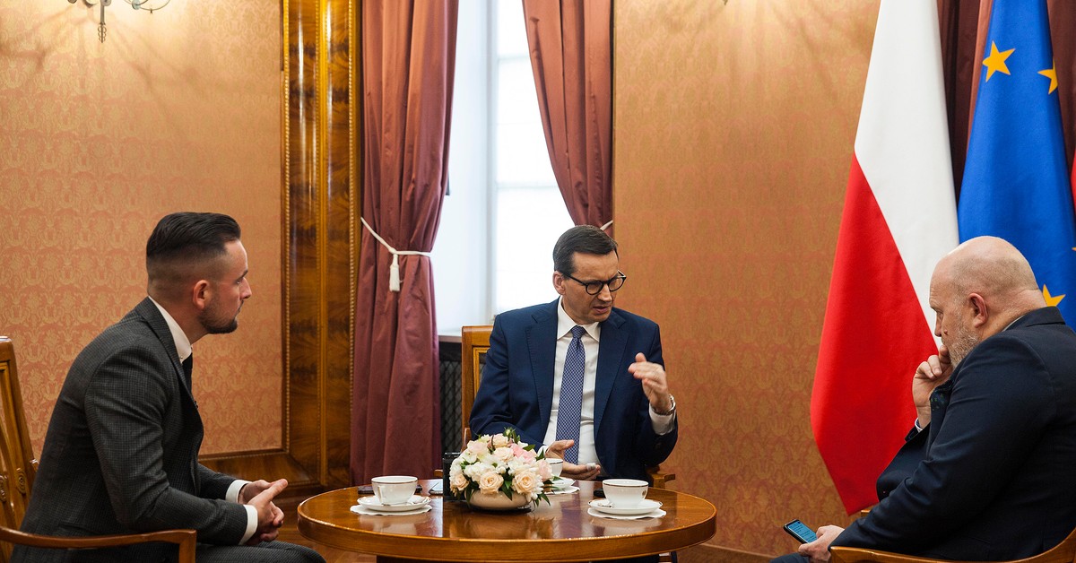 Euro z Brukseli zależne od radykałów? Premier Mateusz Morawiecki dla DGP o sporze z UE - Forsal.pl