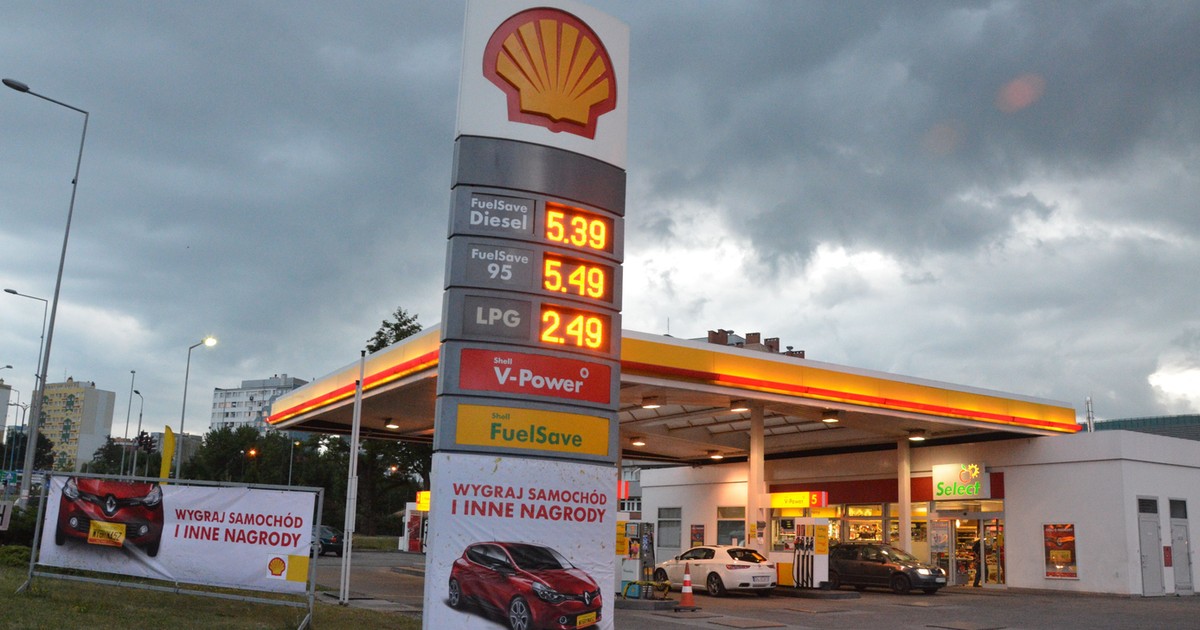 Zakupy i bankomaty na stacjach Shell