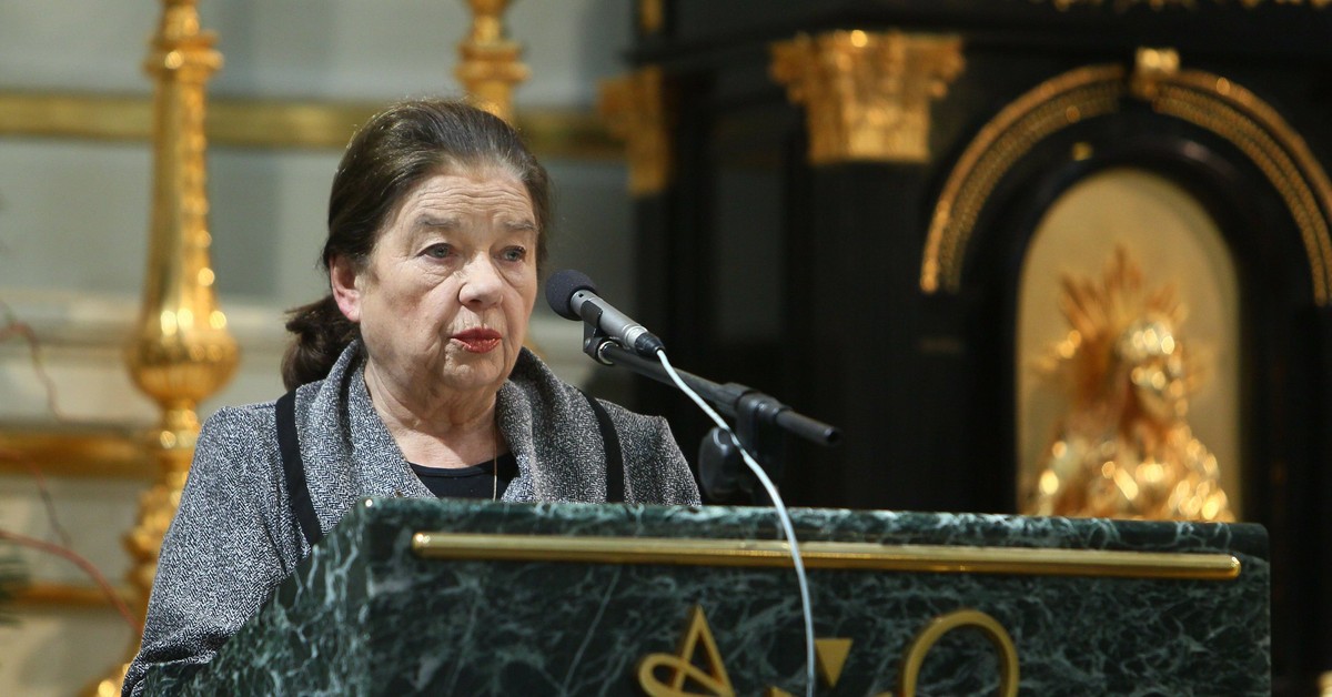 Gwiazdy żegnały legendę telewizji. Jan Suzin spoczął na Powązkach ...