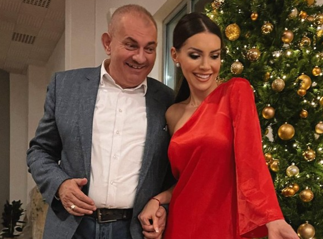 Voditeljka RTS iskreno o braku sa 18 godina starijim: Voditeljka RTS iskreno o braku sa 18 godina starijim: