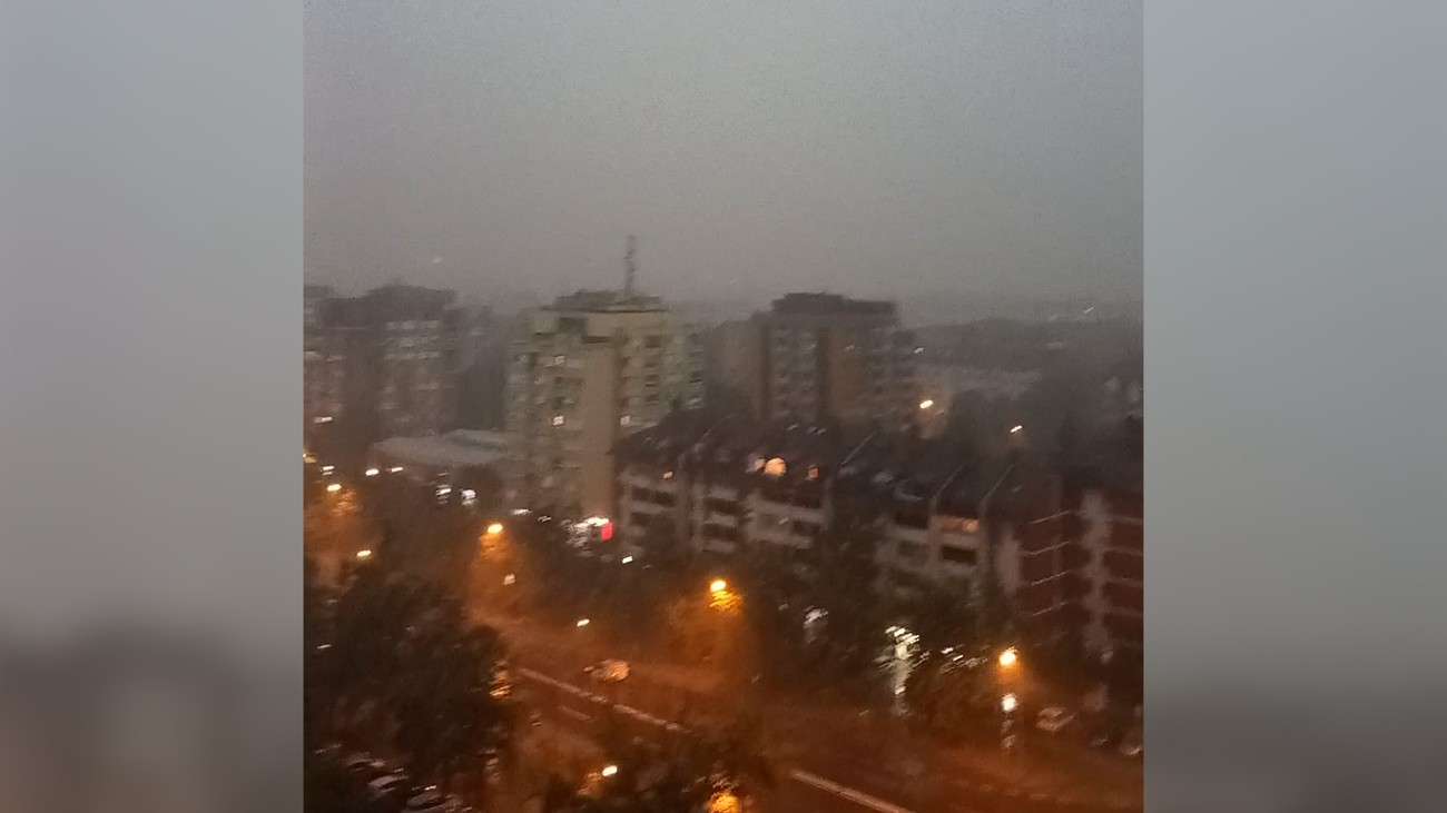 Nevreme u Novom Sadu: Posle oluje snimljena duga - Blic