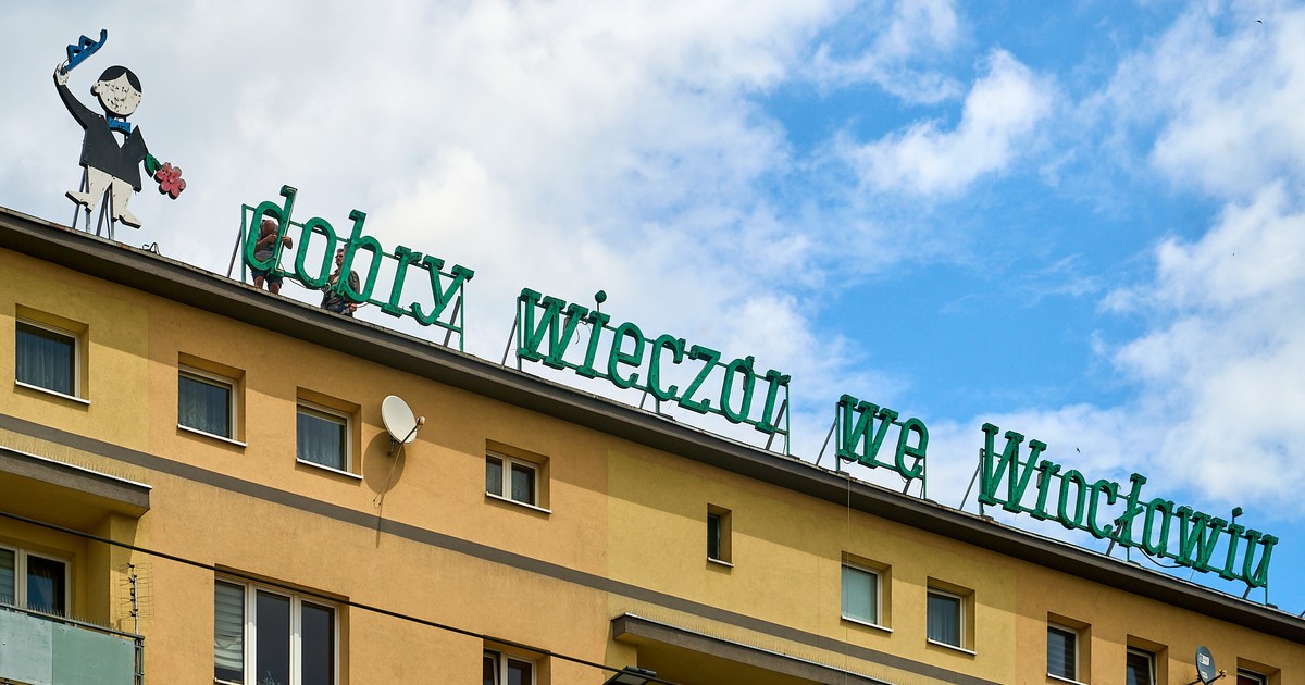Kultowy neon znów będzie witał podróżnych!