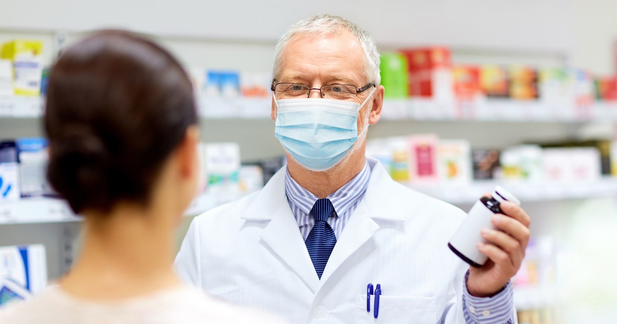 Zabierz apteczkę do przeglądu. Farmaceuta doradzi, jak brać zapisane leki
