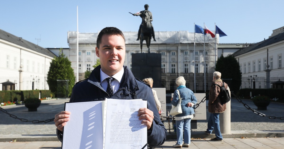 Rzepecki: prezes PiS, nie realizując programu partii, powinien być z ...