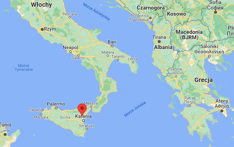 Niebezpiecznie we Włoszech. Potoki lawy wylewają się z Etny [WIDEO ...