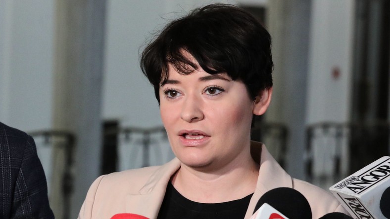 Anna Maria Żukowska. Kim jest posłanka Lewicy? - Wiadomości