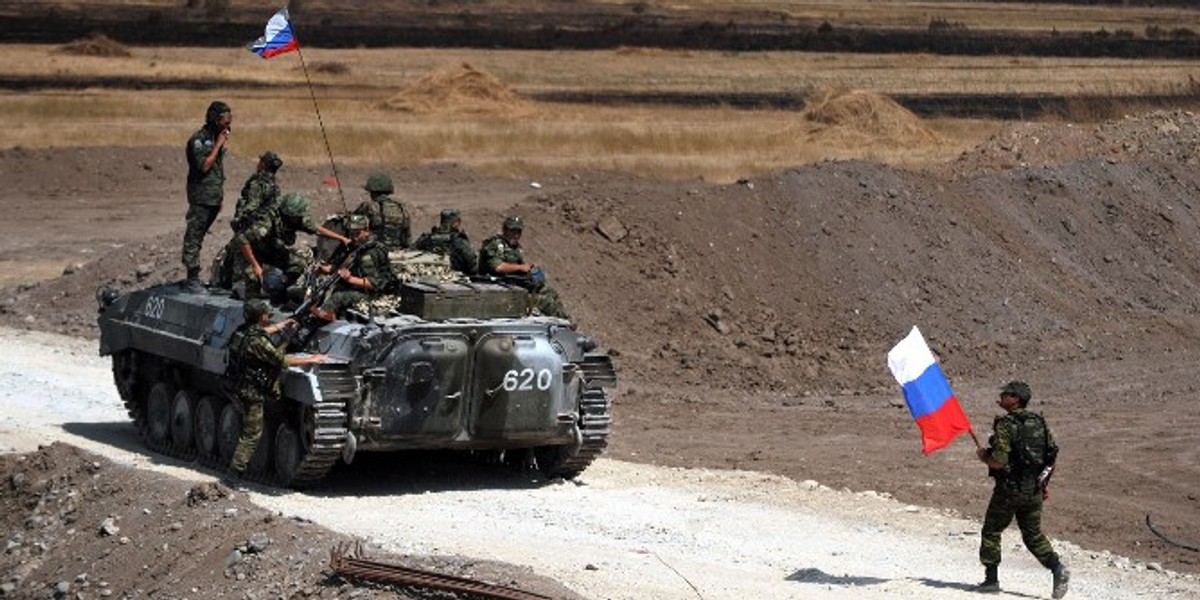 Gruzja znów w strachu. Rosyjskie wojska czekają na granicy - Wiadomości