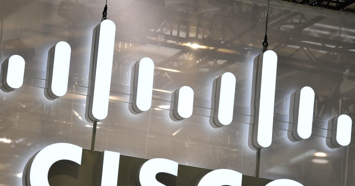A top Cisco executive says he was successful despite skipping college ...