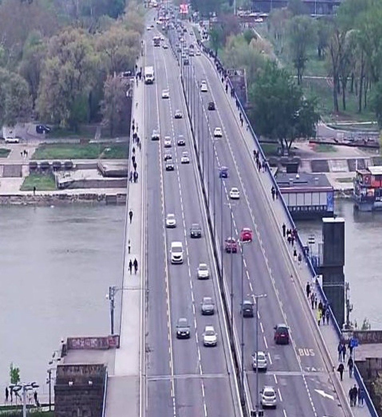 BEOGRAD DEBLOKIRAN Otvoren i Brankov most, linije gradskog prevoza na ...