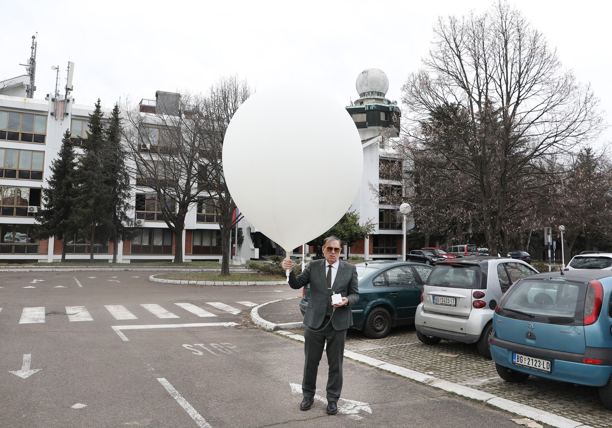 Šta je meteorološki balon? RHMZ uz pomoć njega u svakom trenutku zna ...