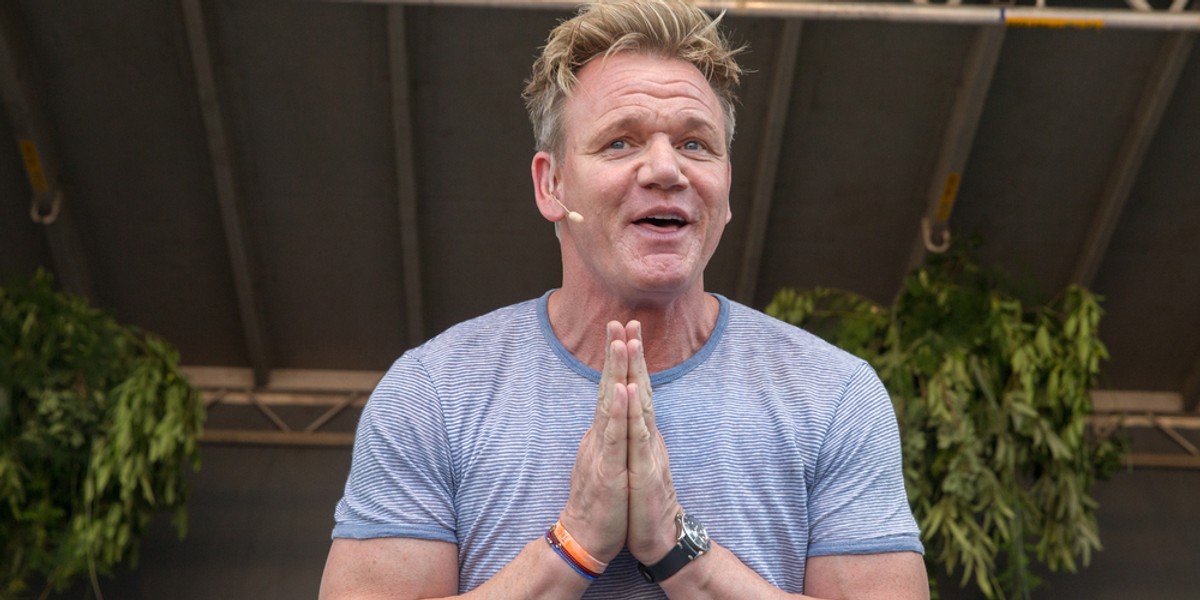 57-letni Gordon Ramsay po raz szósty został ojcem. Pokazał zdjęcie ...