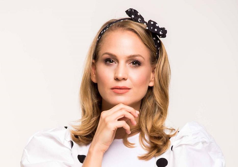 Nagy Alexandra párcentisre vágatta hosszú haját - Blikk Rúzs