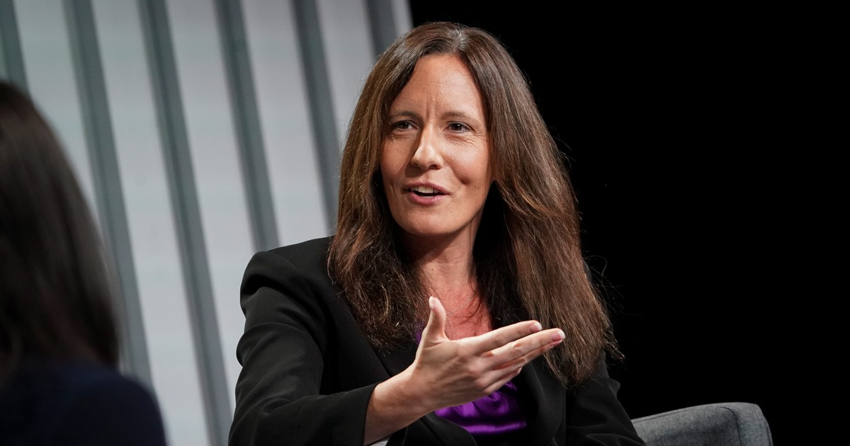 Read the email Amazon is sending to laid-off employees as it cuts ...