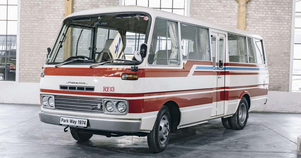 Mazda Parkway 26 - jedyny autobus z wanklem