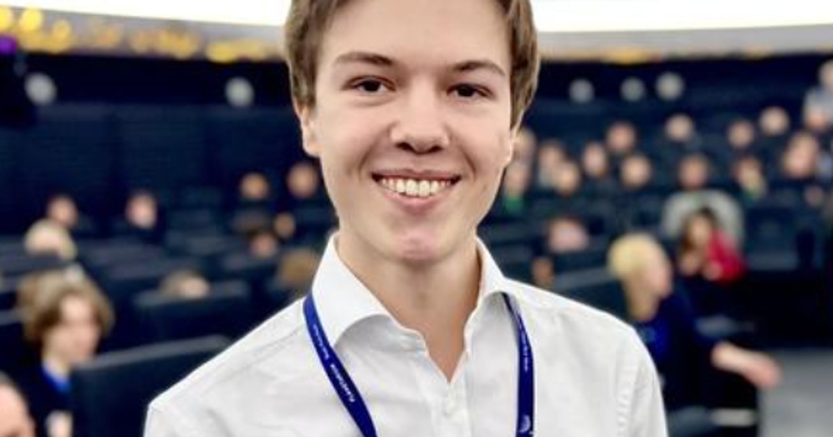 17-latek z Krakowa wygrał Ogólnopolską Olimpiadę Astronomiczną - Kobieta