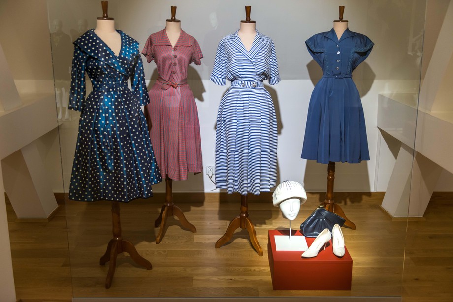 Moda w PRL. Jak ubierały się nasze mamy i babcie - Styl Życia - Newsweek.pl