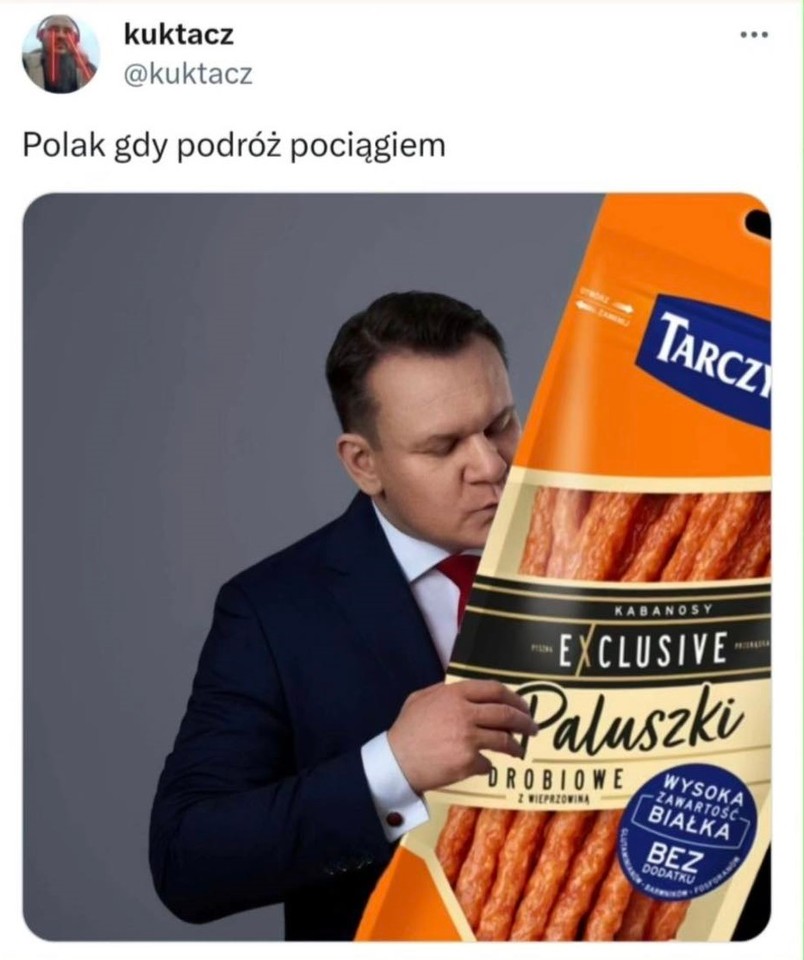 Dominik Tarczyński pocałował flagę Polski. Zdjęcie podbija sieć! [MEMY ...