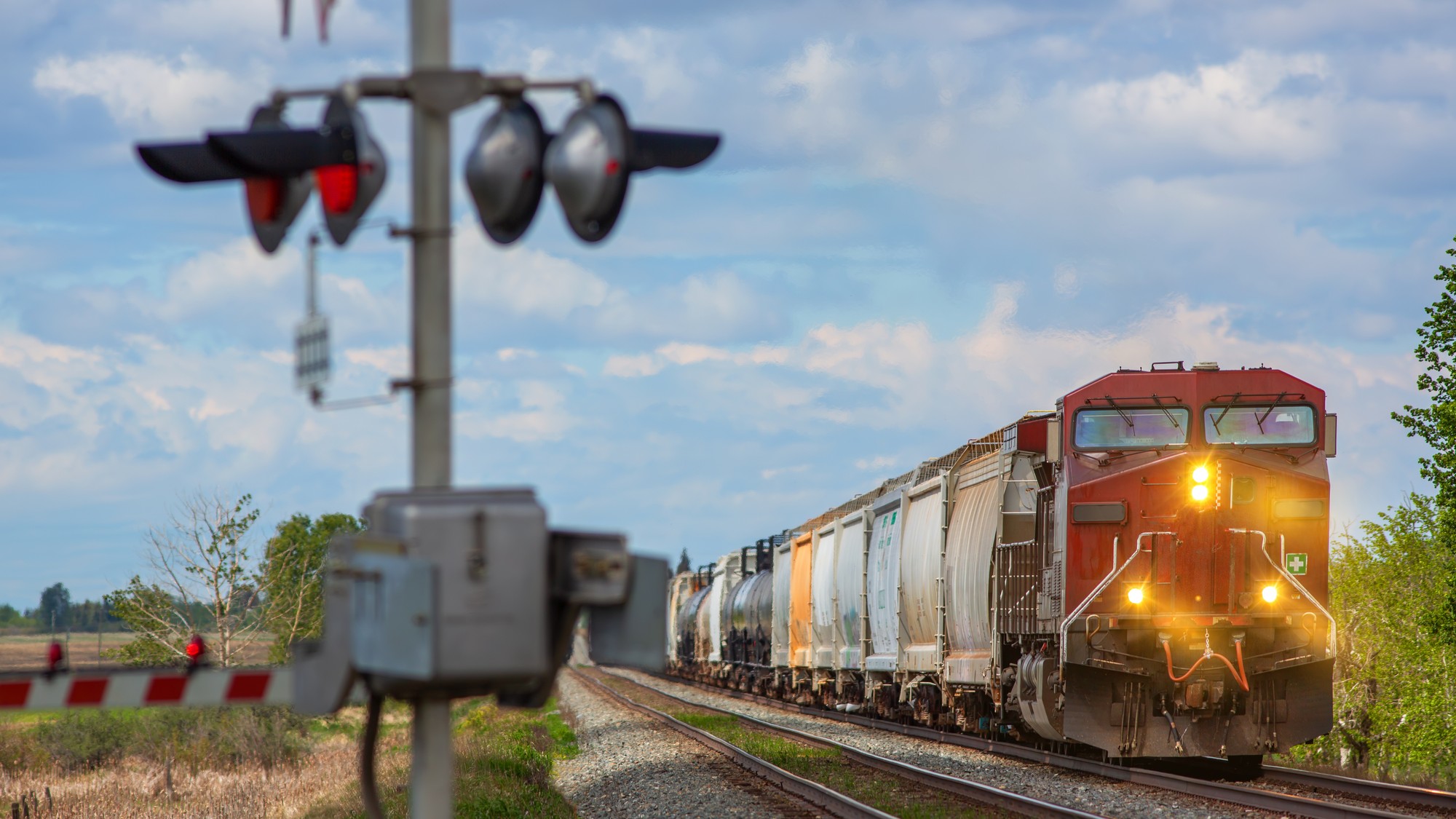 Ďalšia nehoda vlaku na východe Slovenska! Hlásia jednu obeť | Koktejl.sk