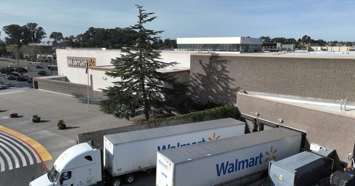 The math is looking good for Walmart's automated warehouses | Business Insider Africa