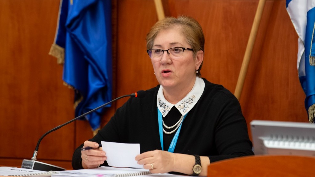 Lemondott Lampert Mónika - Blikk