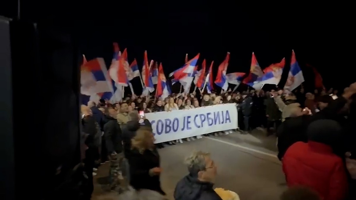 "Idemo dalje uprkos lošem vremenu": Srbi sa Kosova stigli u Kraljevo ...