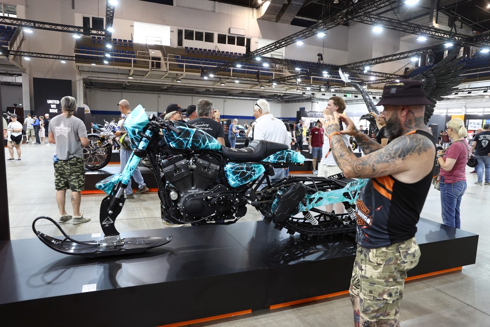 Itt vannak a legmenőbb arcok és motorok a Harley-Davidson-fesztiválról ...