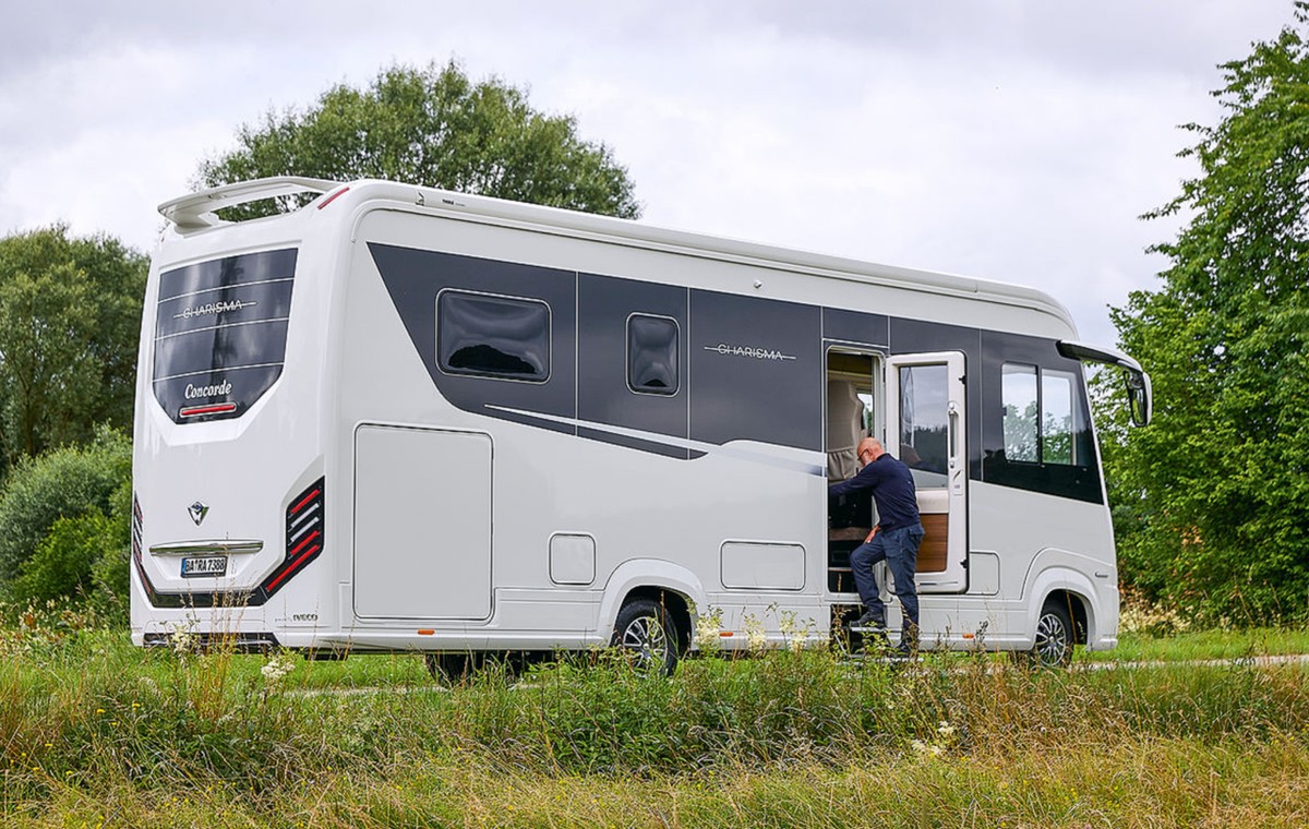 Kamperem na wakacje. Wielki poradnik dla początkujących! - Auto Świat