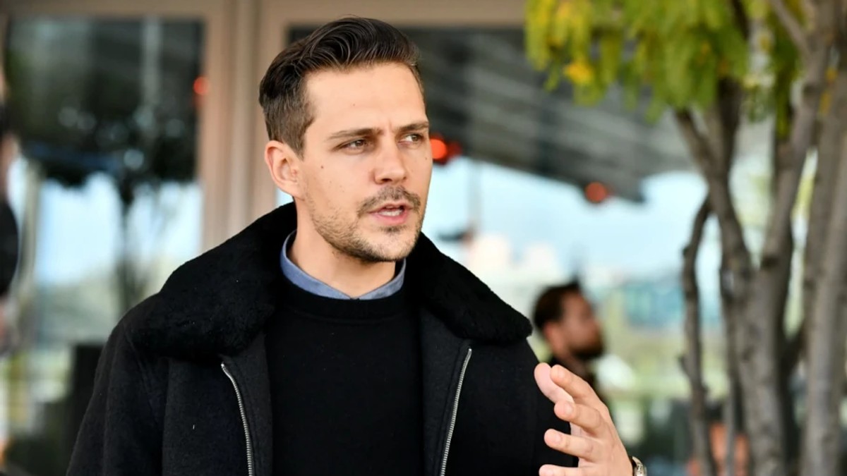 Petra Maraša u seriji "Južni vetar" igra Miloš Biković, a ta uloga je ZAPRAVO pisana za njegovog ...